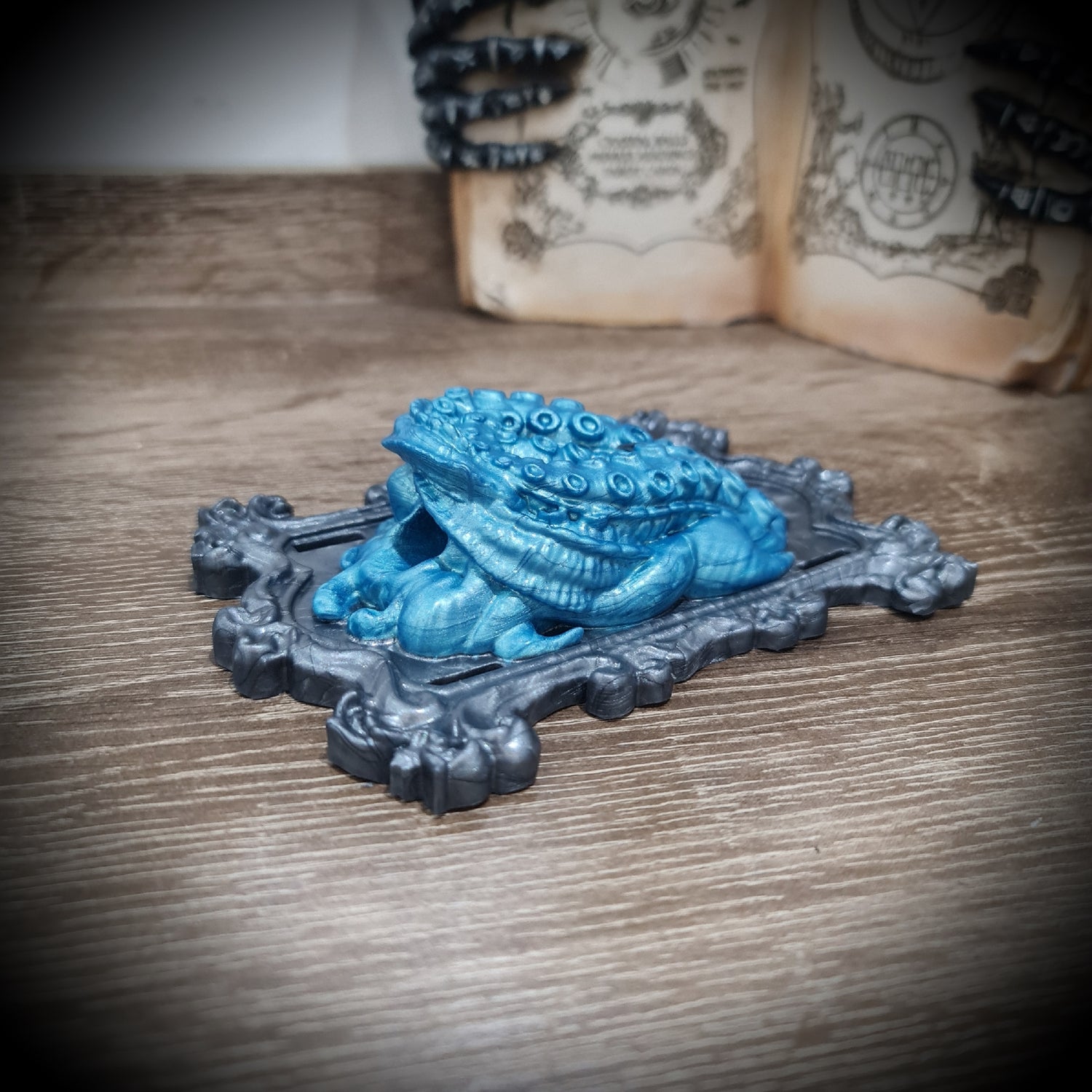 Eldritch (Lovecraft) Grinder Custom Colour | Darque Path