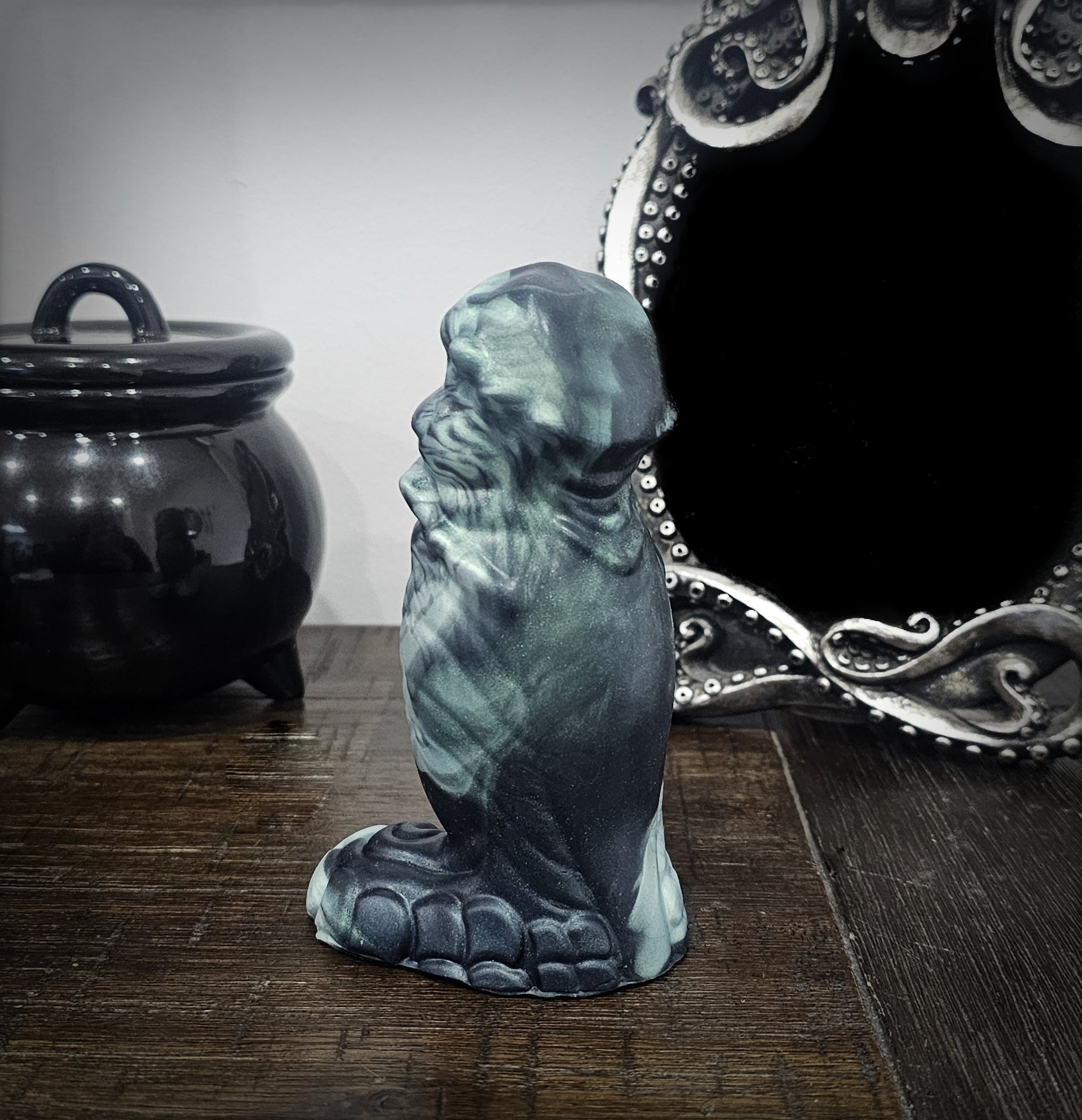 Custom Colours – Darque Path